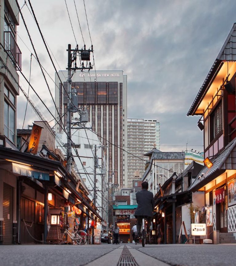 100 Best Street Photos Of The Year – List Inspire